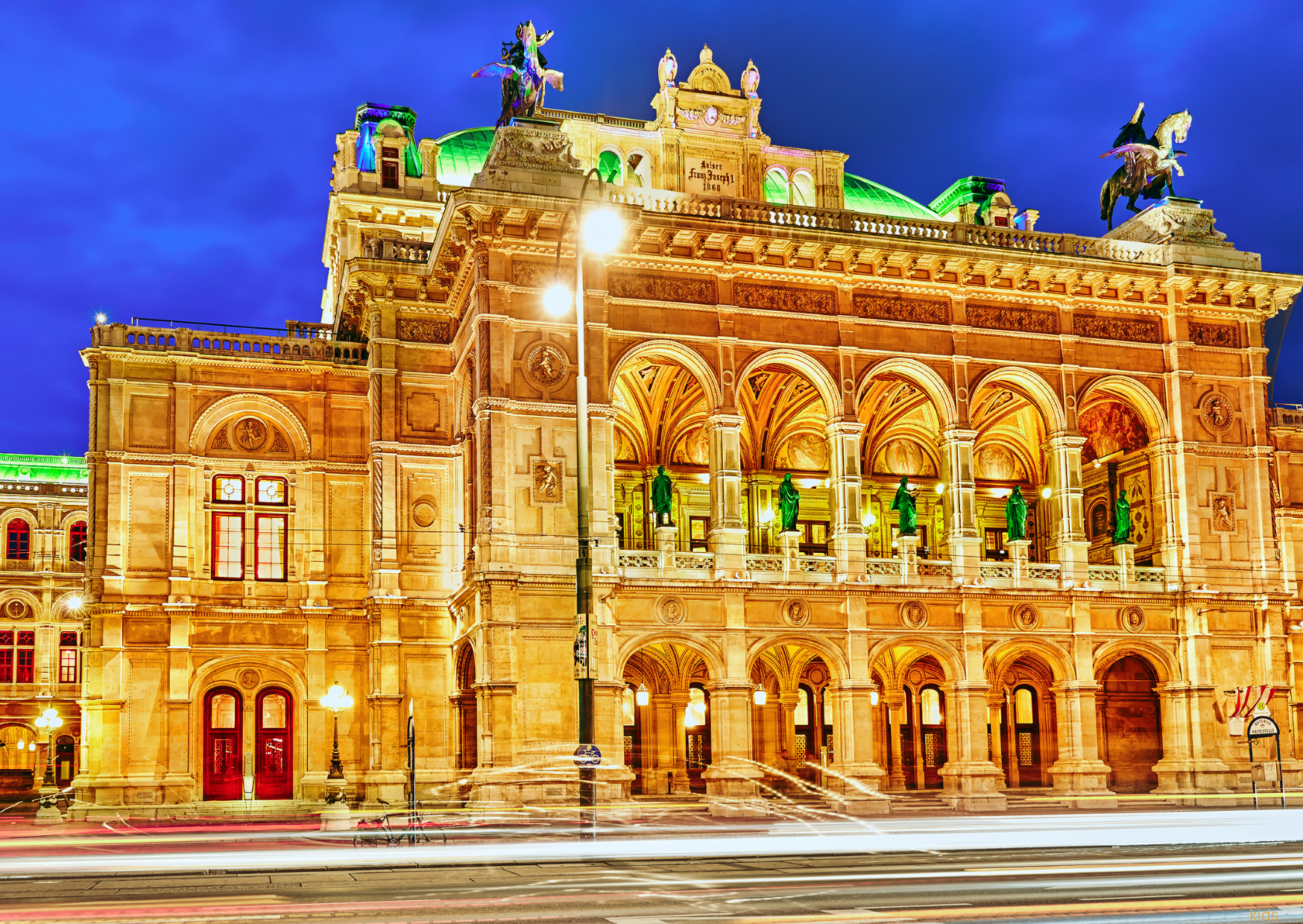 Laikui nepavaldus Vienos operos teatras - Zigzag.lt kelionių blogas